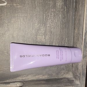 Rodan + Fields | Skincare | Rodanfields Volumizing Hand Cream | Poshmark